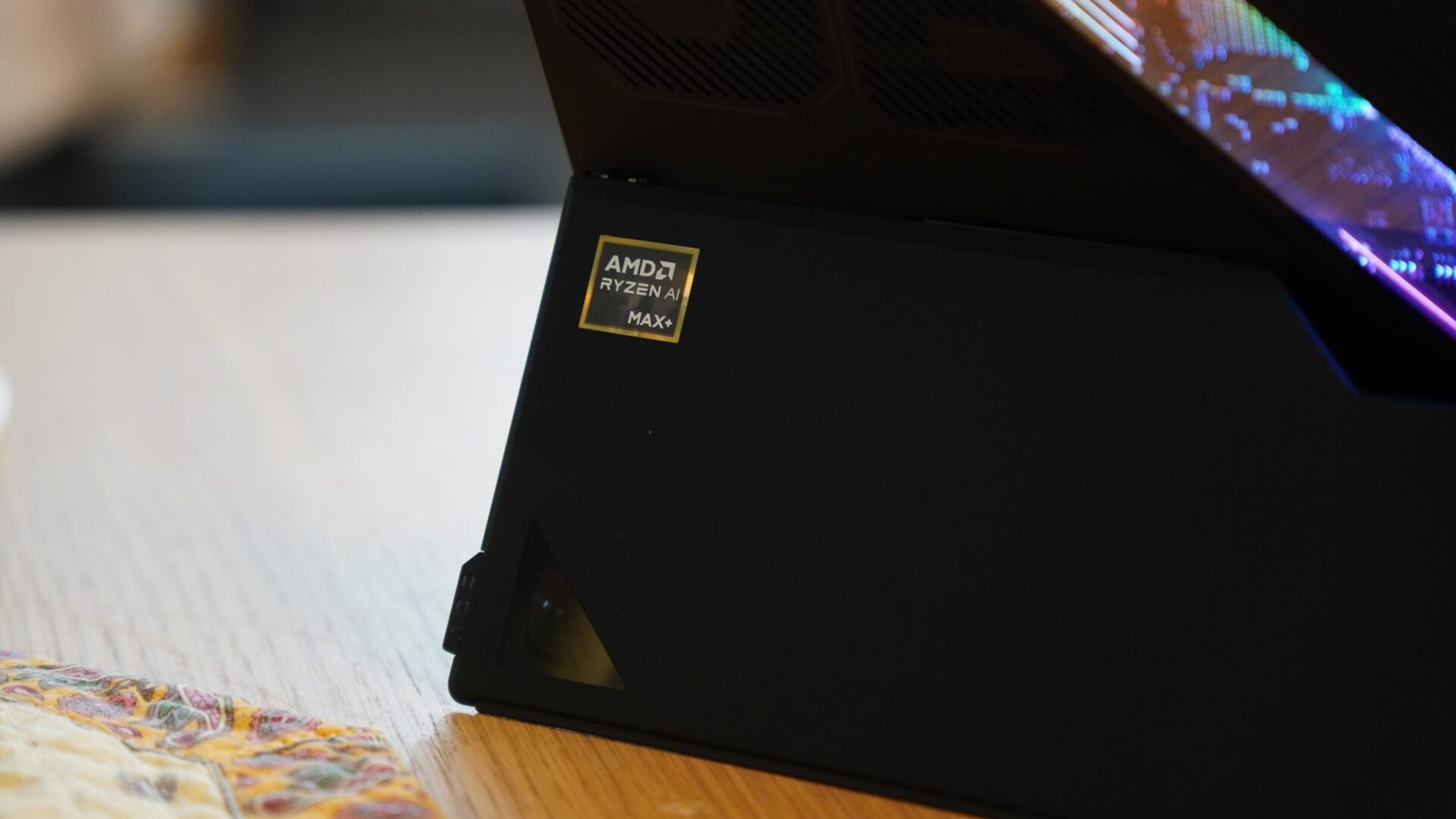 ASUS ROG Flow Z13 (2025) GZ302 Hands-on and First Impressions - Jam Online